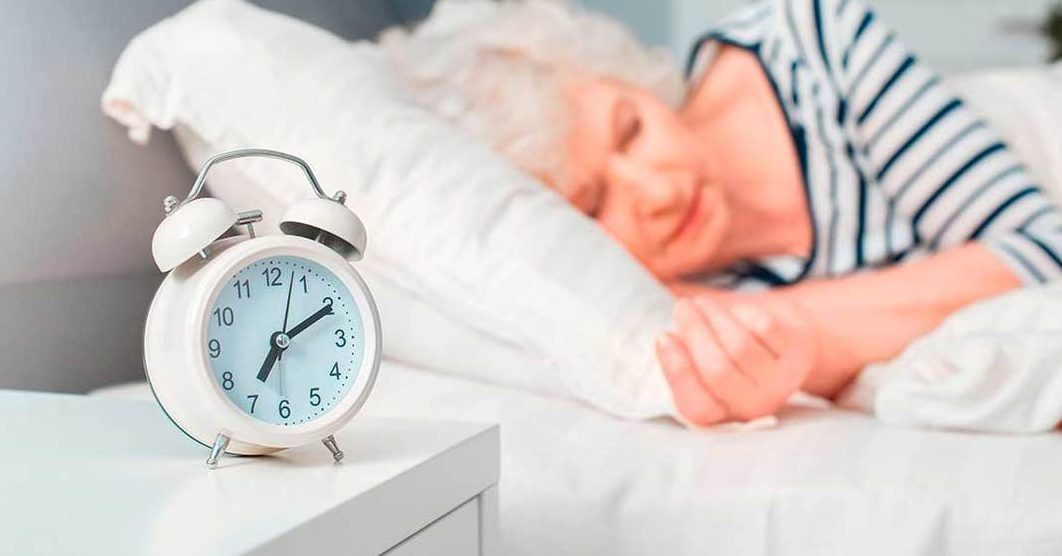 ¿Qué significa cuando una persona mayor tiene mucho sueño? | Juventud ...