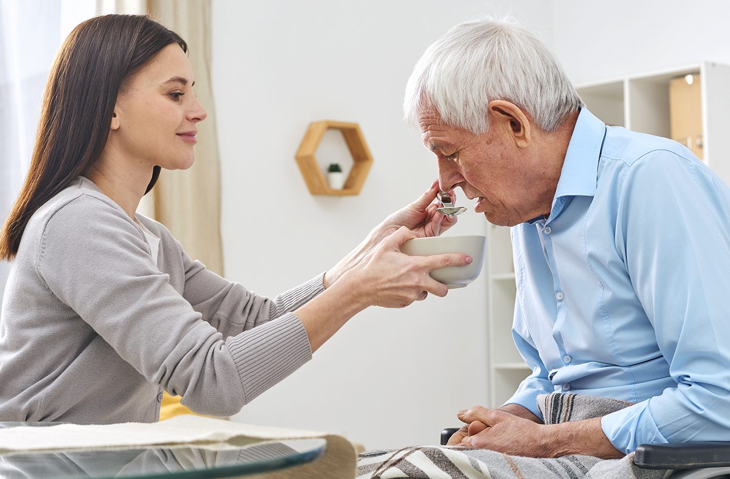 7 tips para mejorar la alimentación de los ancianos